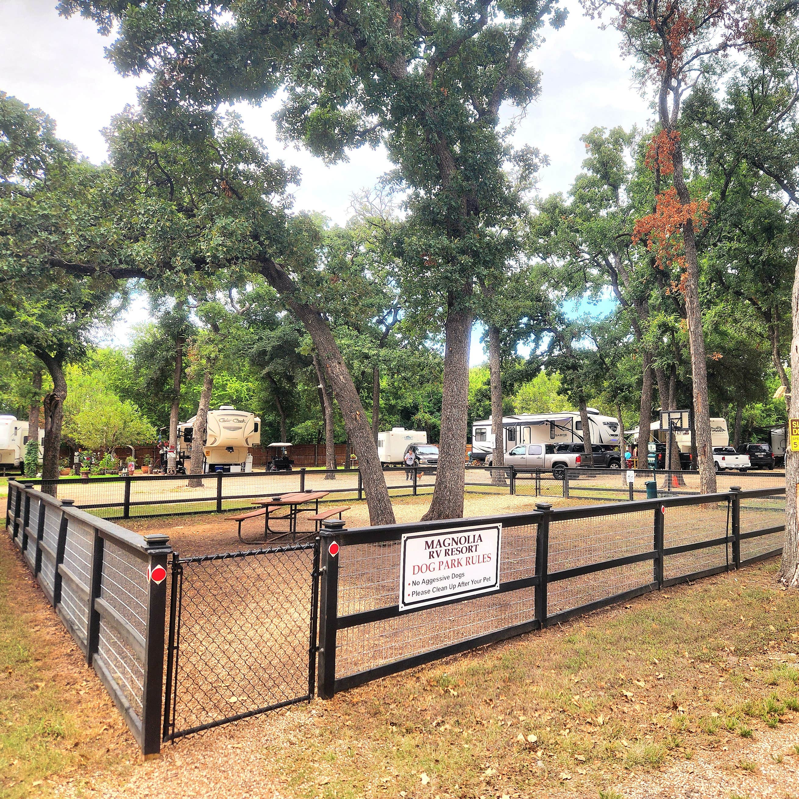 Magnolia RV Resort | Waco, Texas