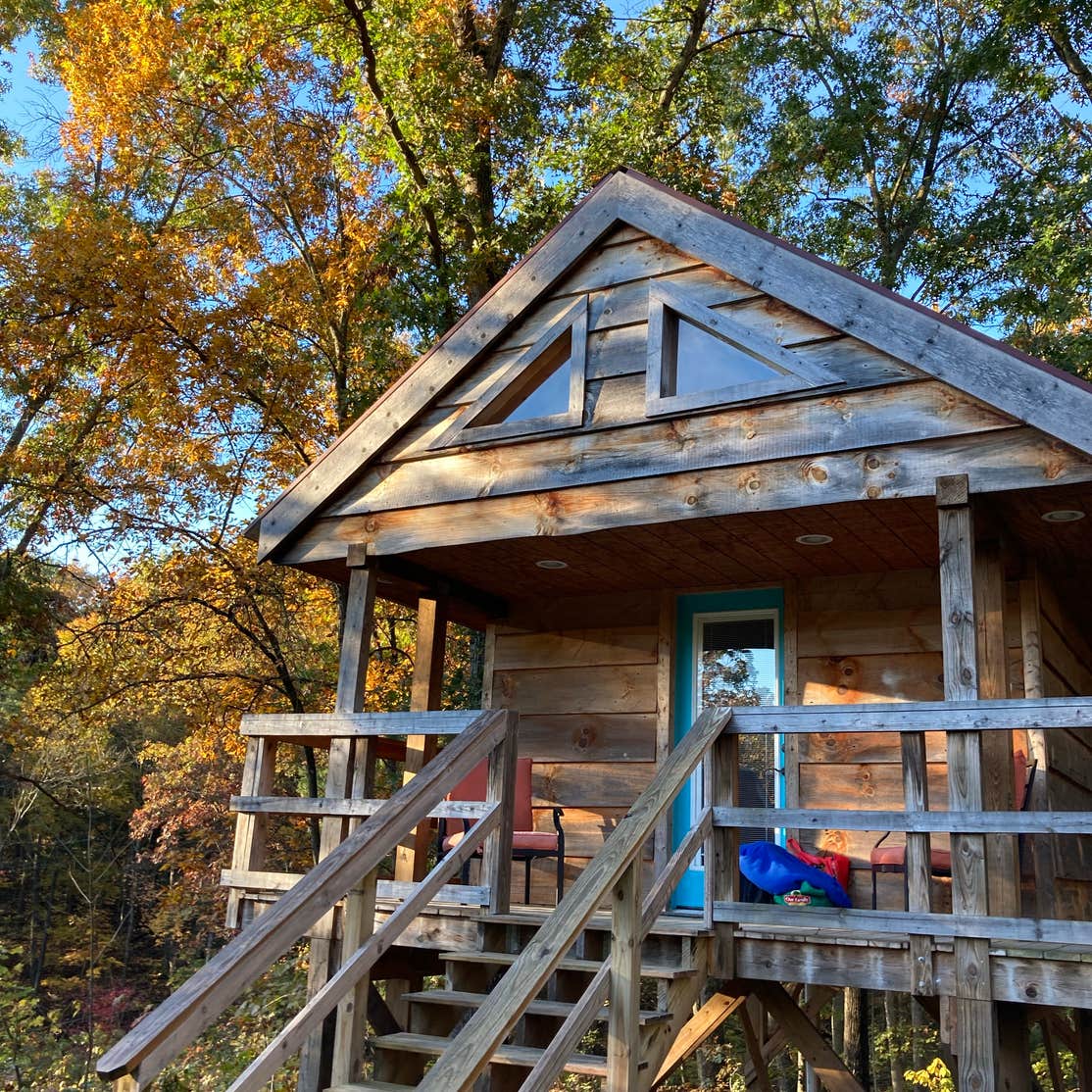 Neff Treehouse by Mt Hope Camping | Star Tannery, Virginia