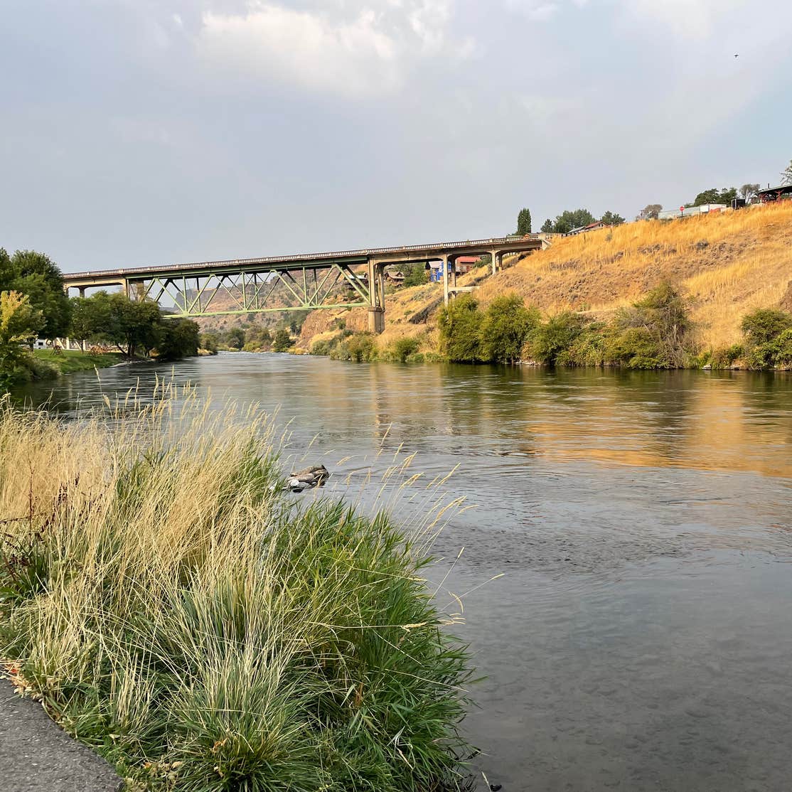 Maupin City Park Camping | Maupin, Oregon