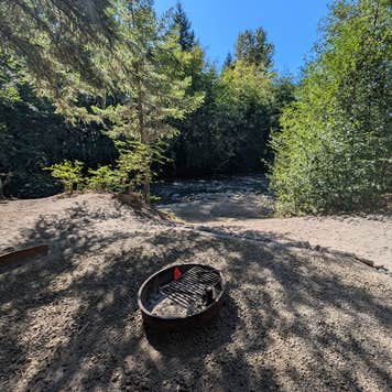 Toll Bridge Park Campground | Hood River, Oregon