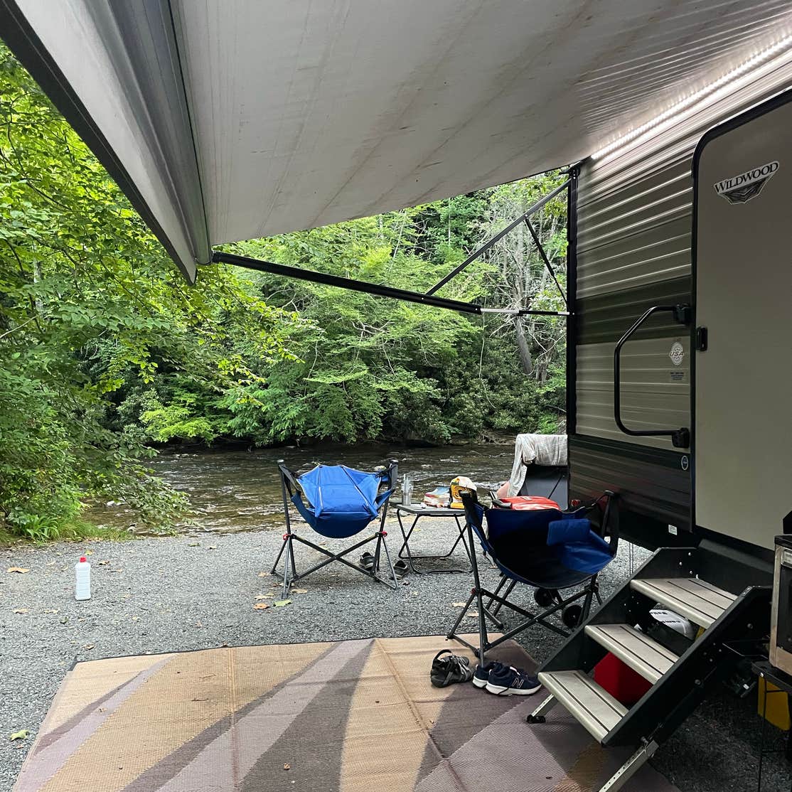 Toe River Campground - TEMPORARILY CLOSED | Micaville, North Carolina