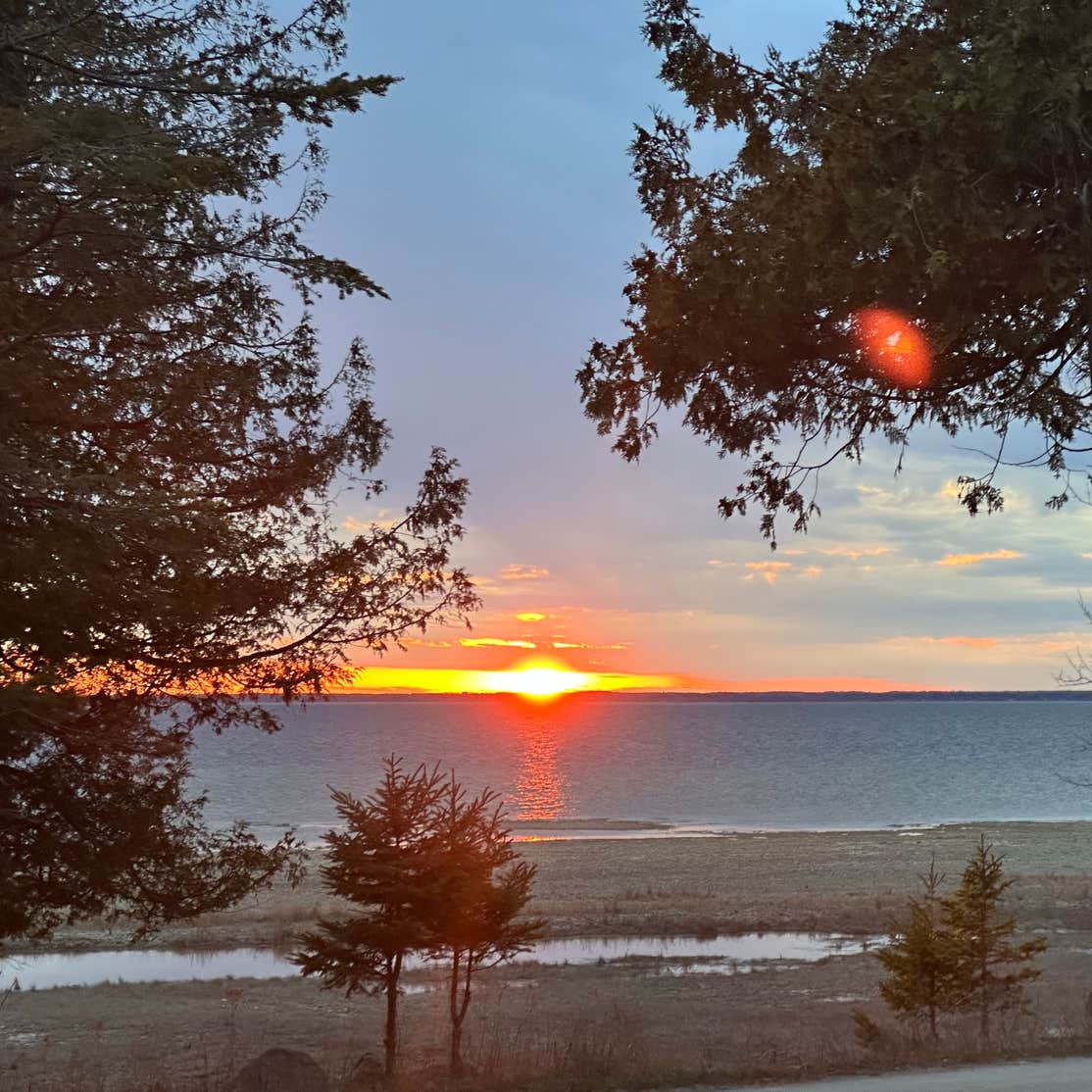 Peninsula Point Lighthouse Access Road - Dispersed Camping | Escanaba ...