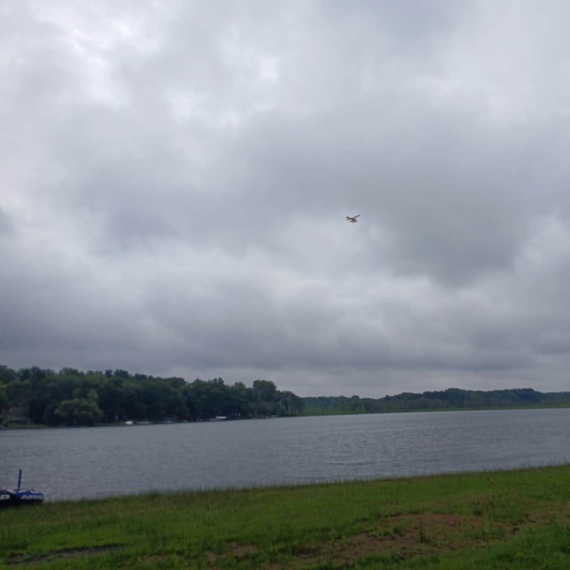 Waterloo Portage Lake Modern — Waterloo Recreation Area Camping | Grass ...