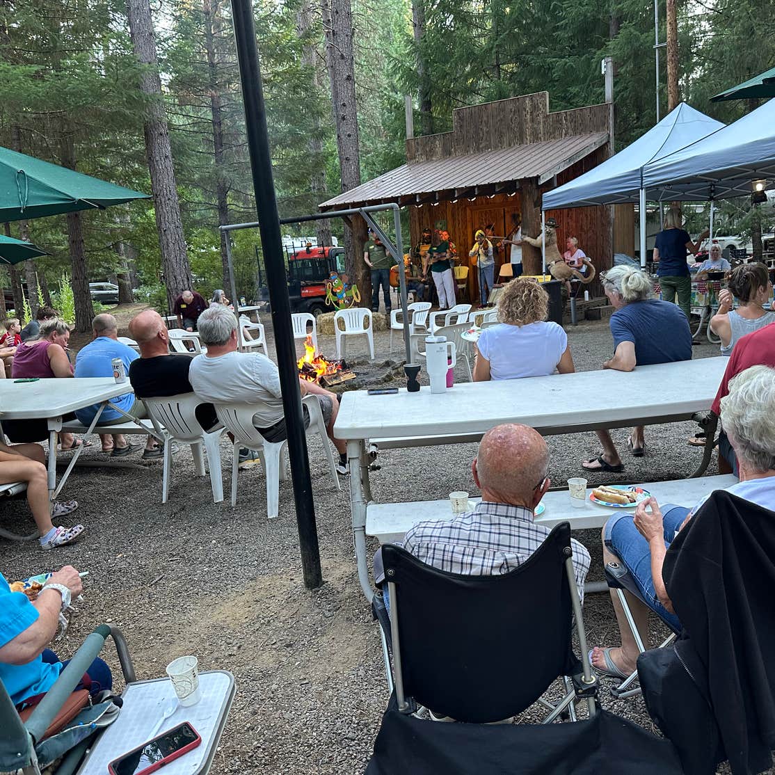 Crater Lake RV Park | Prospect, Oregon