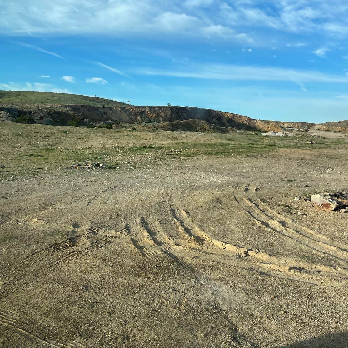 Razor Road Dispersed Camping | Baker, CA