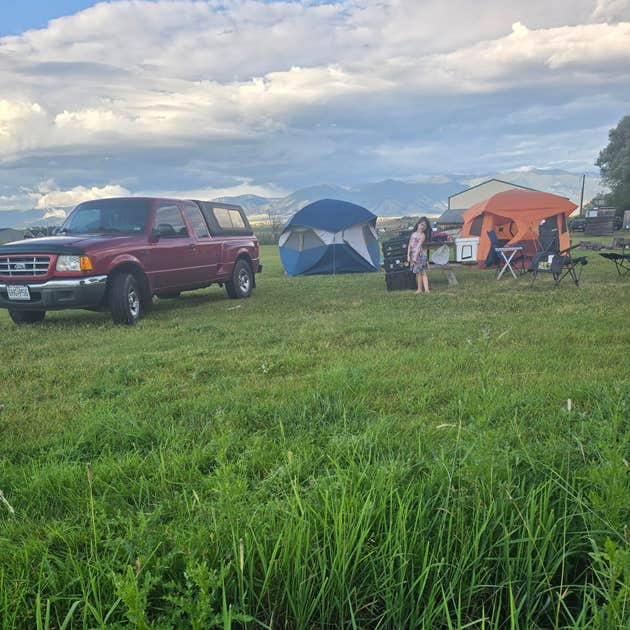 Serenity Sheep Farm Stay Camping | Belgrade, Montana