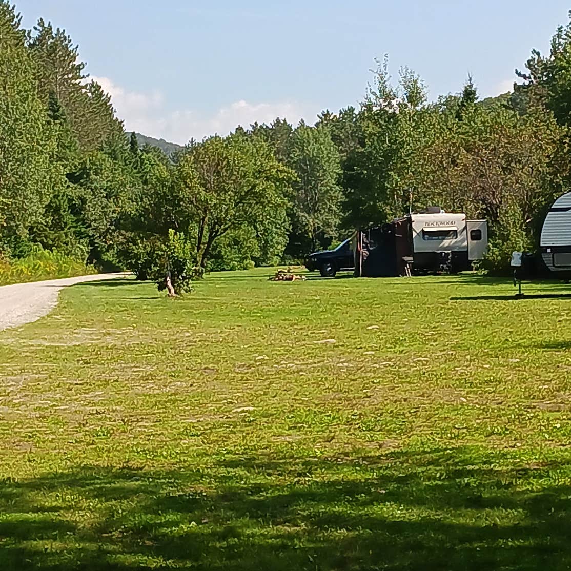 Somerset Airfield Camping | West Dover, Vermont