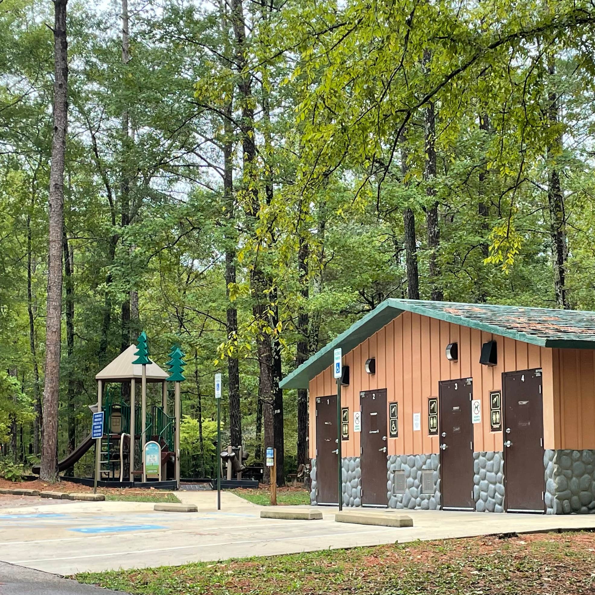 Pickwick Landing State Park Campground | Savannah, Tennessee