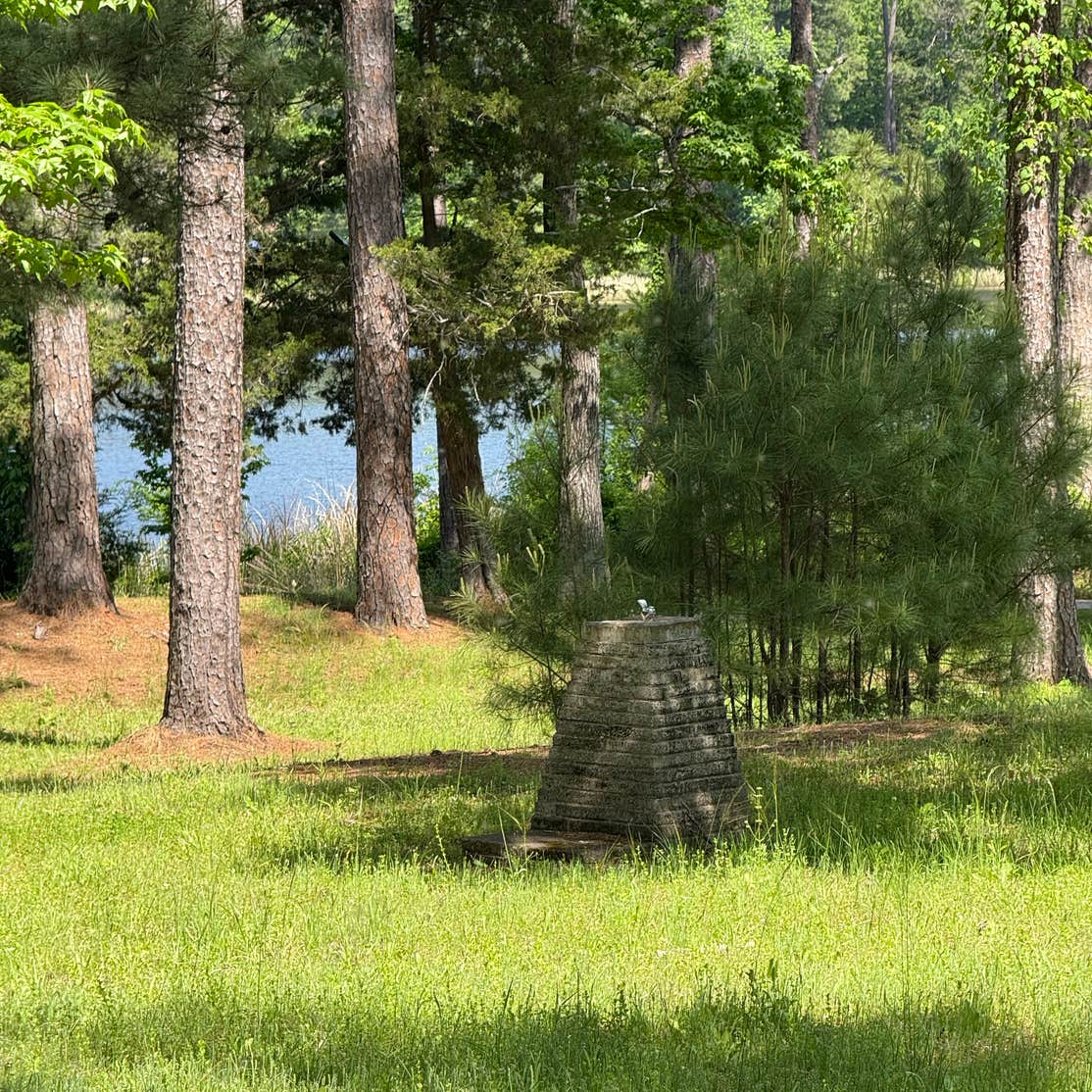 Ratcliff Lake Recreation Area Camping | Kennard, Texas