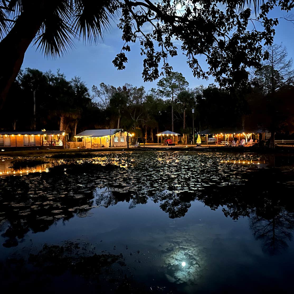 River Oaks RV Campground & Retreat | Lake Panasoffkee, Florida