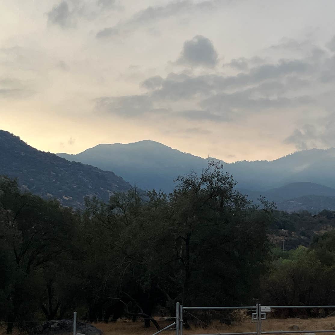 Three Rivers Hideaway Camping | Three Rivers, California