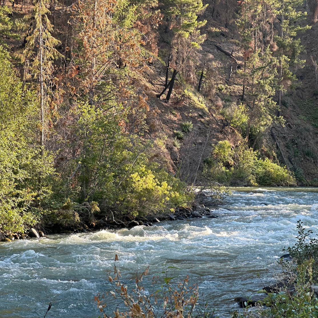 Tieton River spot Camping | Tieton, Washington