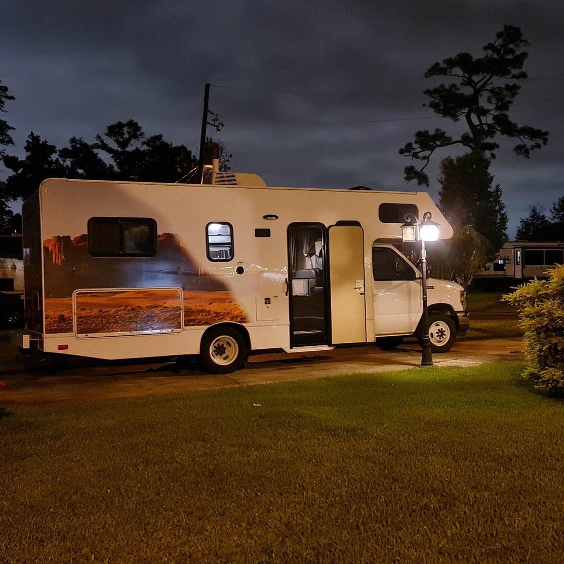 Twelve Oaks RV Park | Lake Charles, Louisiana