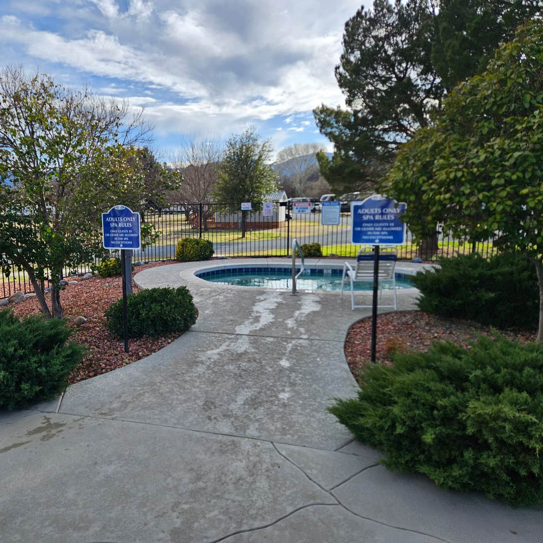 Verde River RV Resort & Cottages | Camp Verde, Arizona