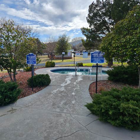 Verde River RV Resort & Cottages | Camp Verde, Arizona