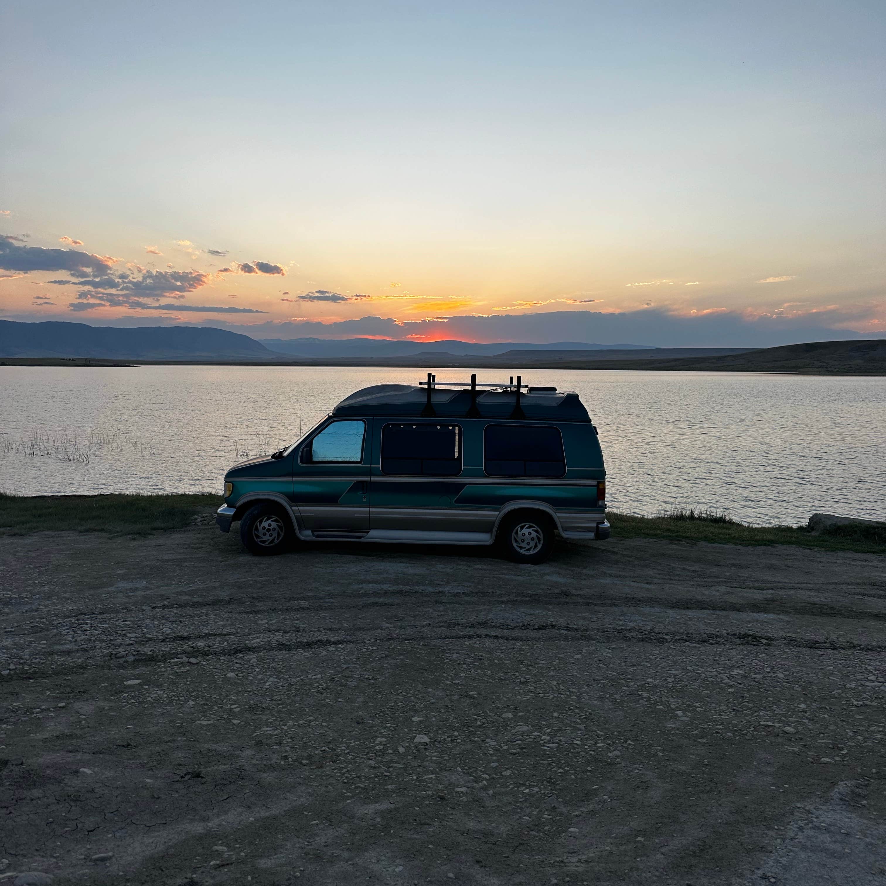 Twin Buttes Reservoir Camping | Laramie, Wyoming