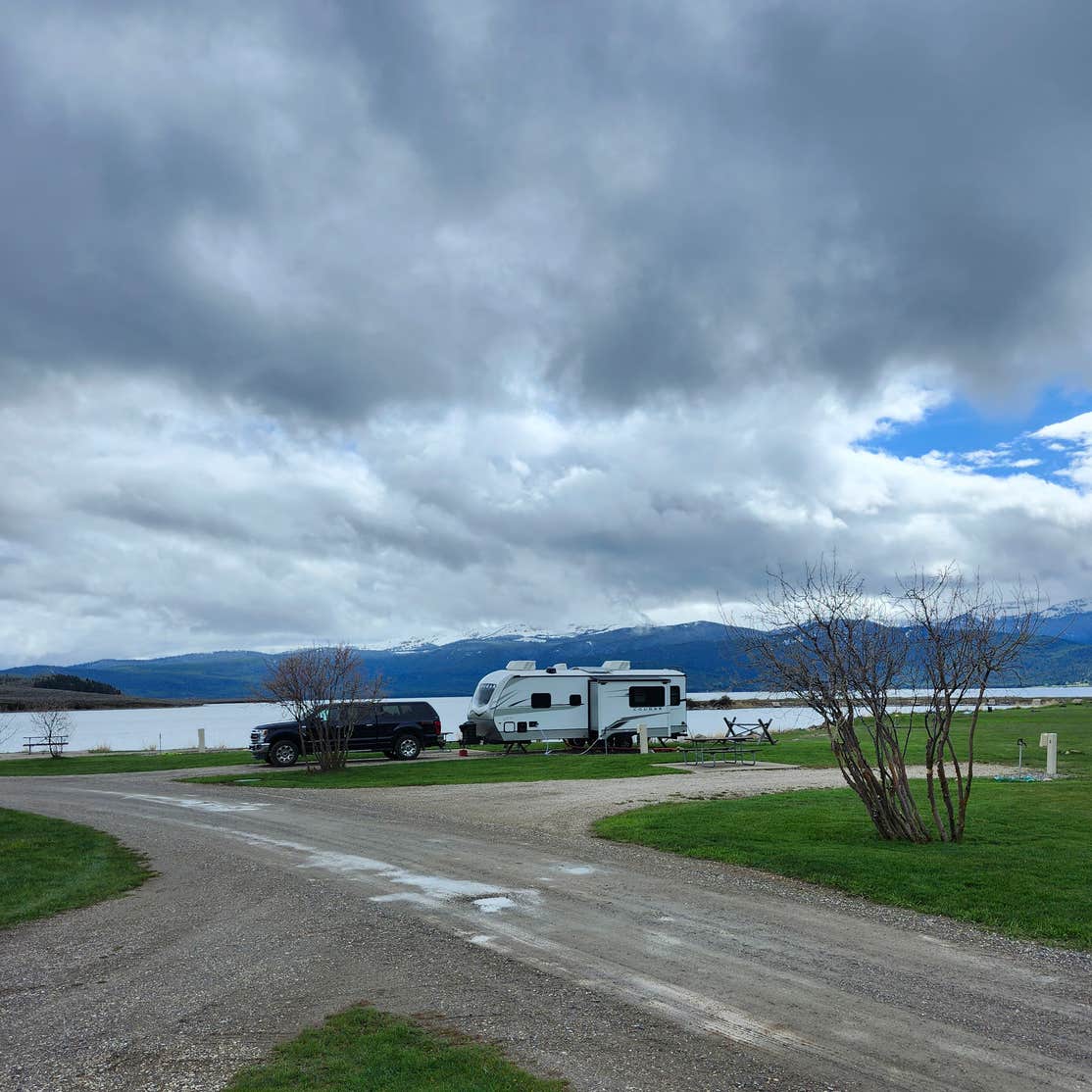 Yellowstone Holiday Resort Camping | West Yellowstone, Montana